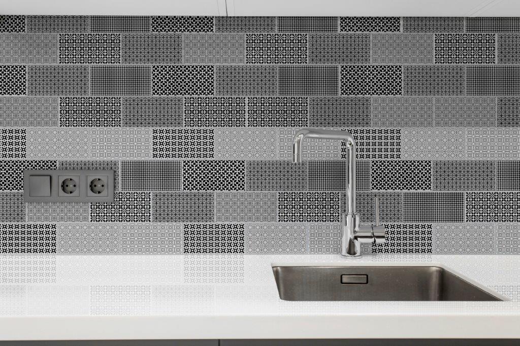 Buy 15cm x 7.5cm Vox Mix Gloss 7.5x15 Tile Online Today